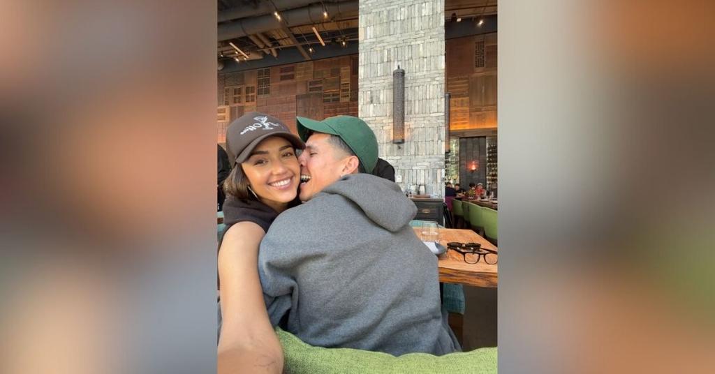 Jessica Alba & Danny Ramirez Spend Romantic Valentine’s Day In Miami