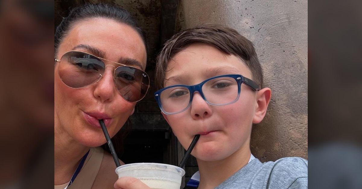 'Jersey Shore' Star 'JWoww' & Son Greyson Escorted Off Airplane