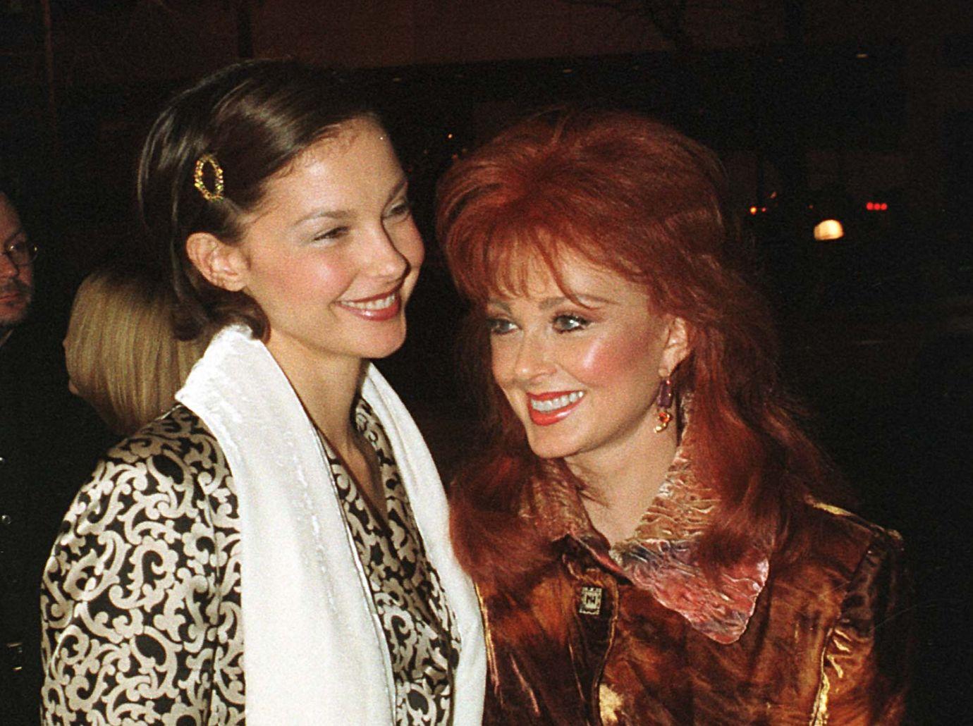 Ashley Judd Discusses Late Mom Naomi's 'Untreated' Mental Health Woes