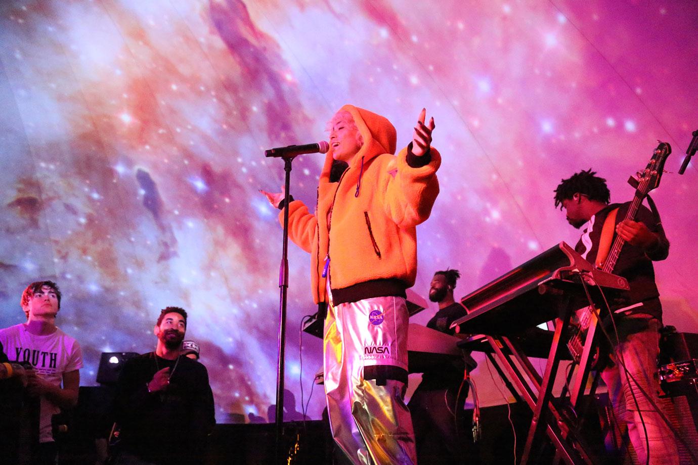 Check Out The Hottest Celeb Pics This Week!