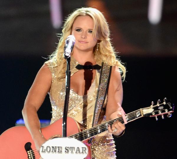 Miranda Lambert Tweets About Missing Dog