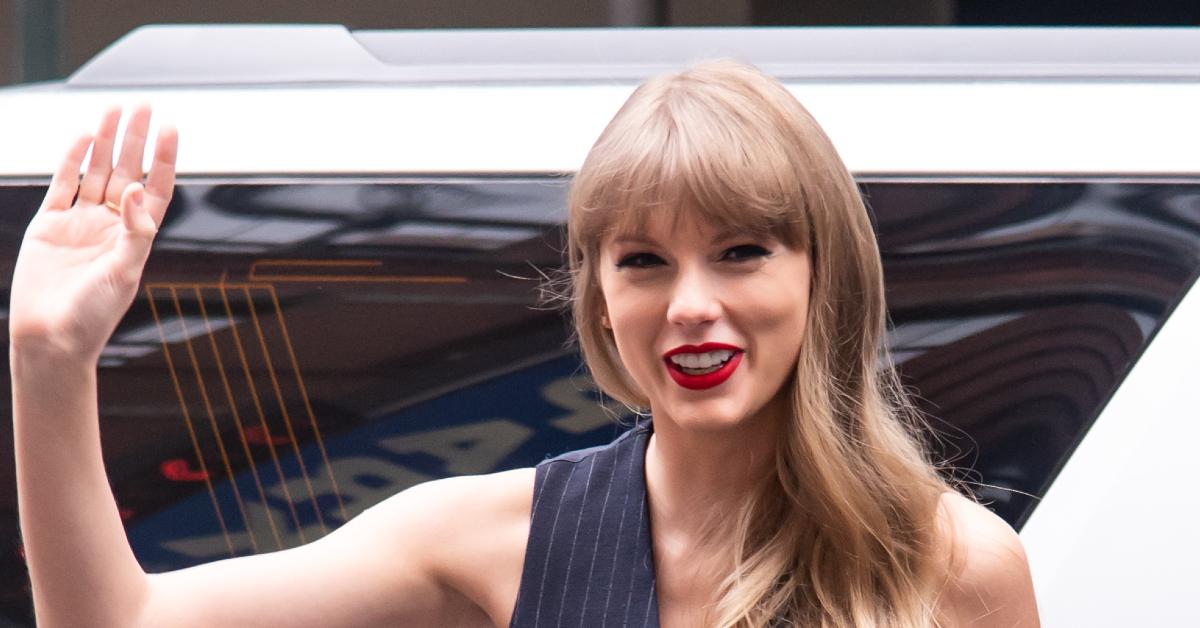 Taylor Swift Gives Sweet Shout Out To Pal Blake Lively At American