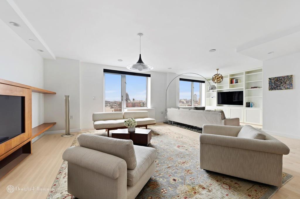 CNN Anchor Don Lemon Sells Harlem Condo For $1.55 Million: Photos