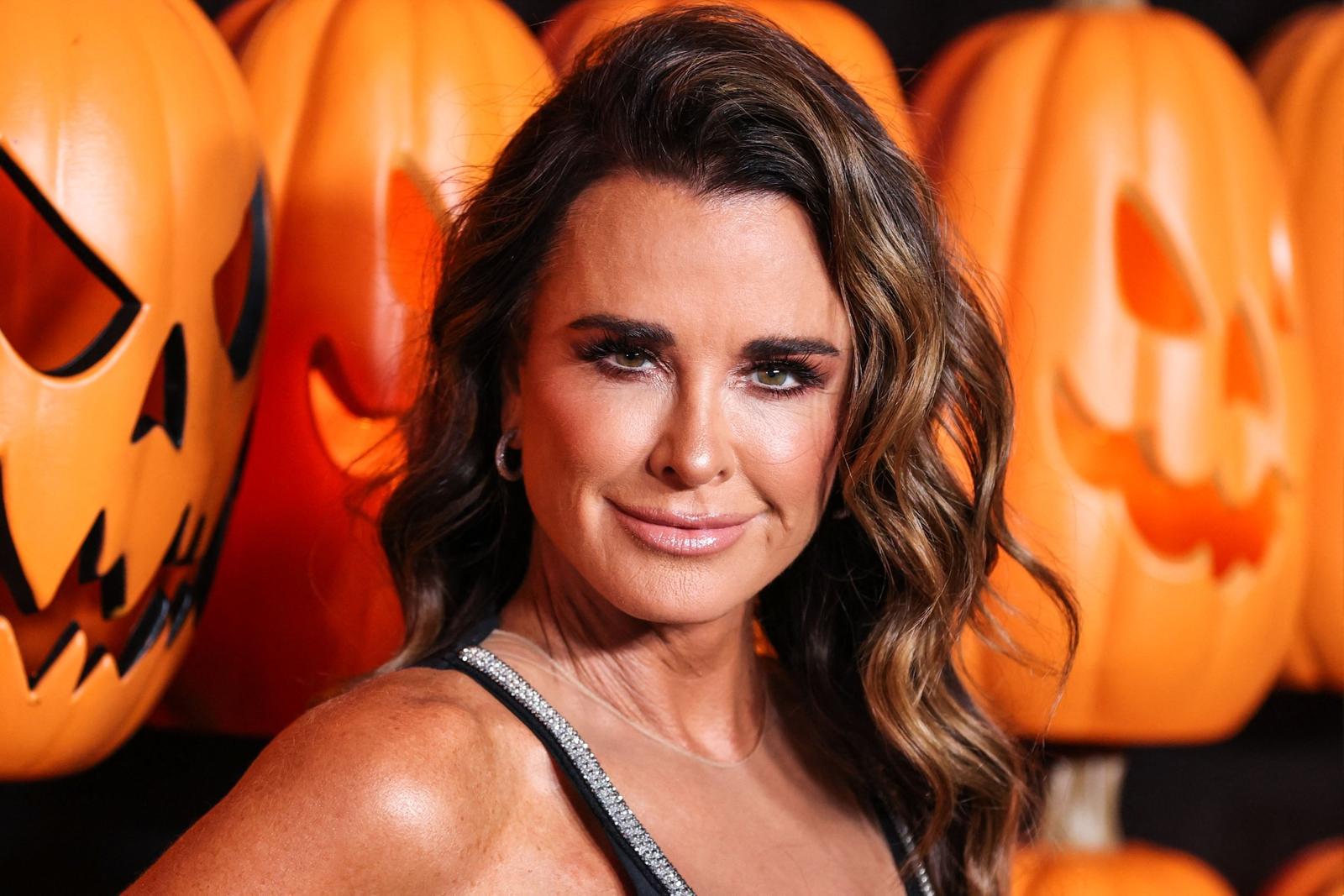 Kyle Richards Admits She'll 'Miss' Lisa Rinna On 'RHOBH'