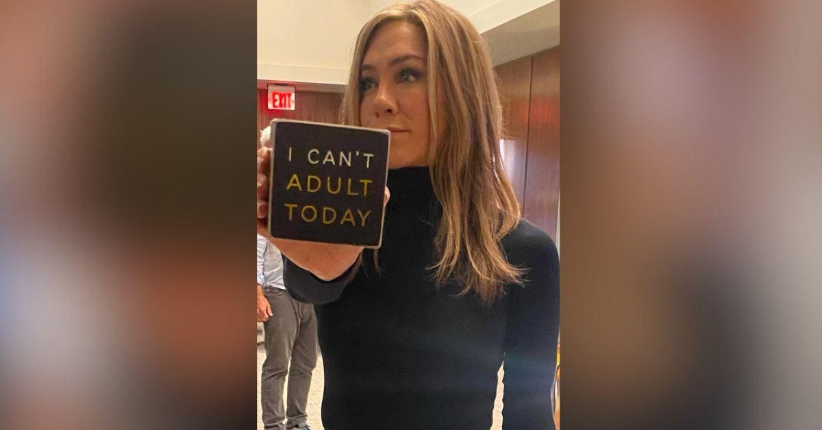 Jennifer Aniston 'Still Hasn't Given Up Hope' On Finding The Right Guy