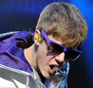 Justin Bieber's Dublin Prank: Singer "Fires" His Guitarist