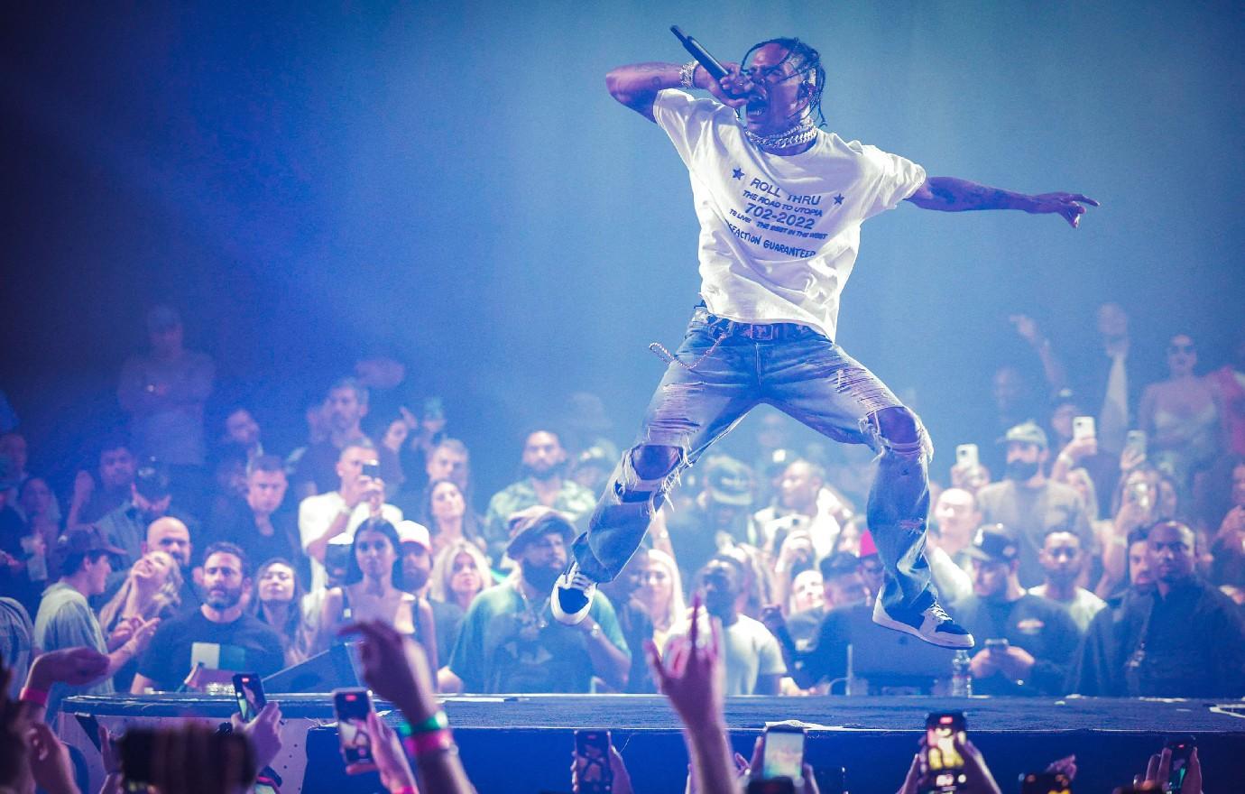 Travis Scott Slammed After Rapper Cancels Chicago Concert
