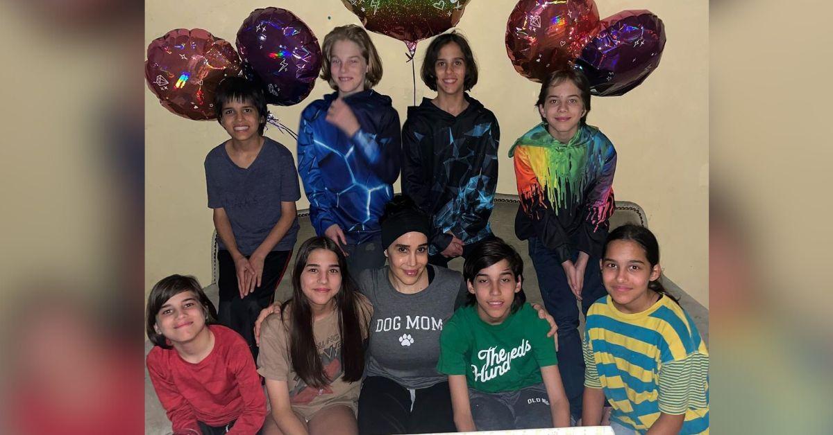 'Octomom' Nadya Suleman Shows 4 Of Her Kids At Thanksgiving: Photo