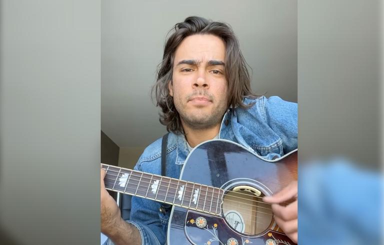 Rumer Willis Steps Out With Musician Derek Richard Thomas