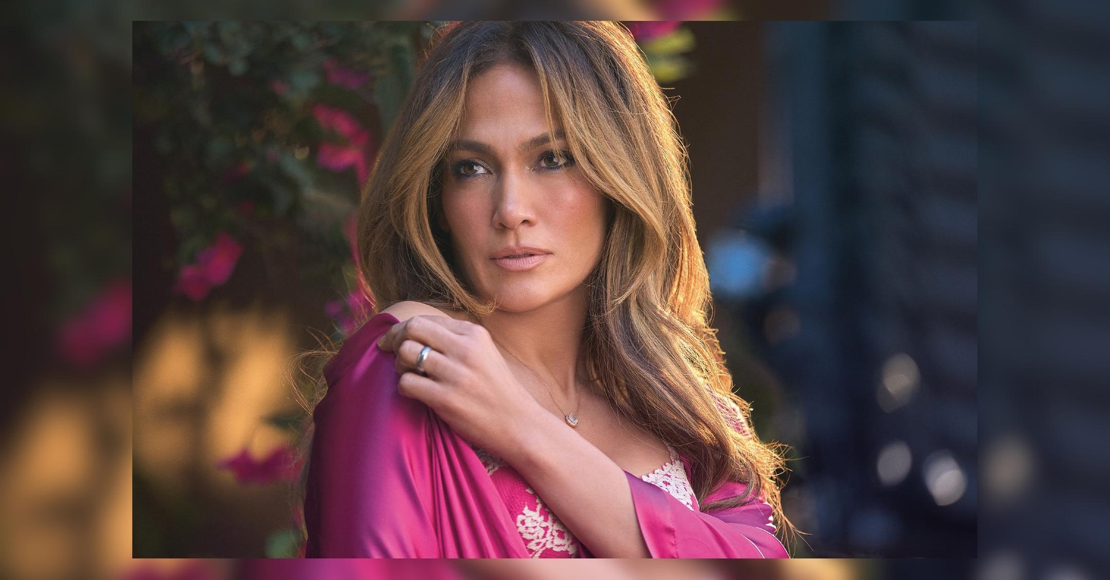 Jennifer Lopez Nearly Breaks The Internet In Sultry Lingerie Set