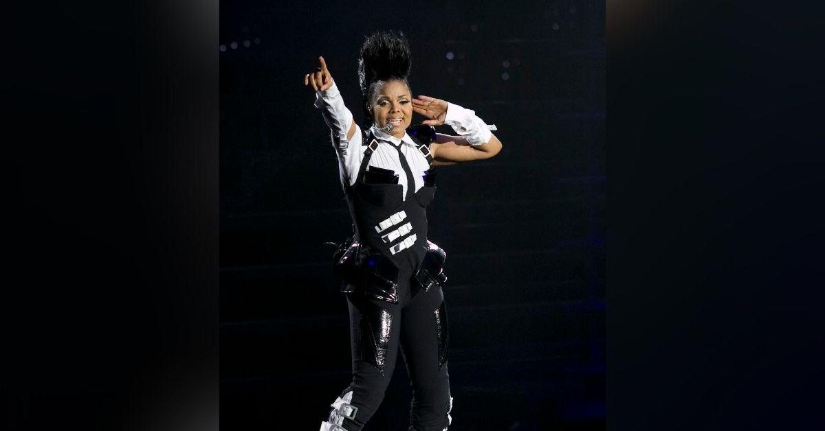 Jennifer Lopez And Janet Jackson Have 'Bonded' Over Their Careers