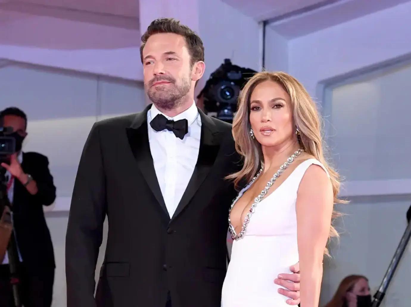 Jennifer Lopez & Ben Affleck Have 'Finalized Divorce Papers': Source