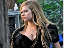 VIDEO: Avril Lavigne's New Track "Alice" For Tim Burton Flick