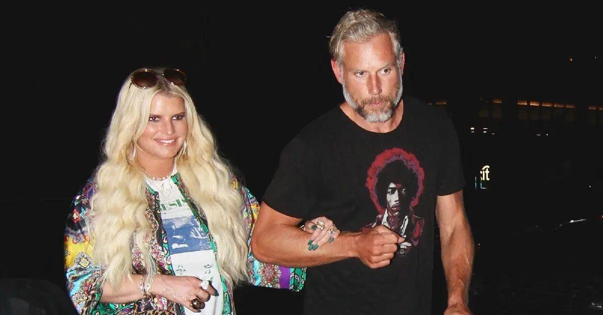 Jessica Simpson Flaunts Garter, 8-Inch Stiletto Heels Post-Split: Pics