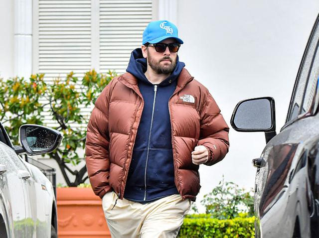 Khloe Kardashian Reveals If She Still Hangs Out With Scott Disick