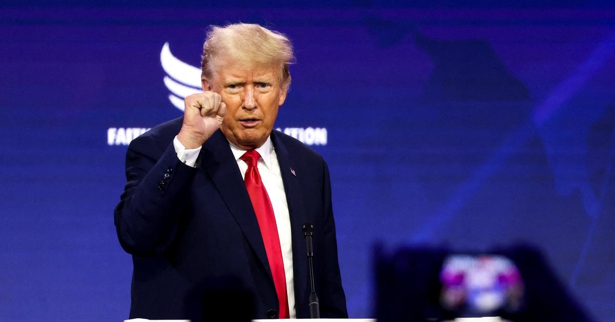 Donald Trump Fumes At Fox News Over 'Bad Debates and Negative Ads'