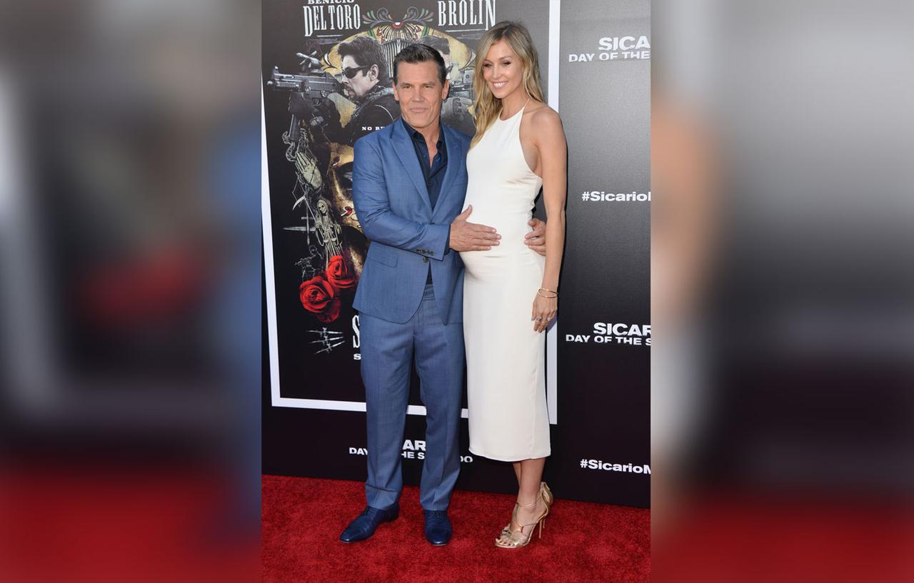 Josh Brolin Shares Family Photo With Dad James Brolin And Daughter