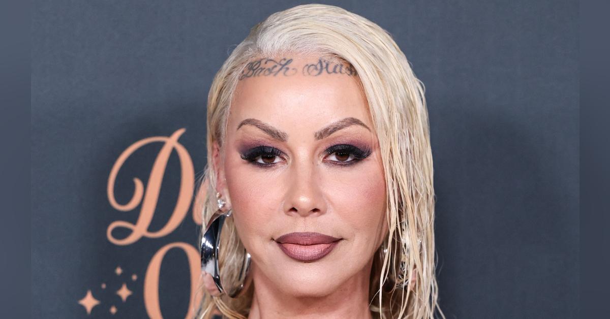 Amber Rose Looks Completely Unrecognizable With Long Hair: Photos