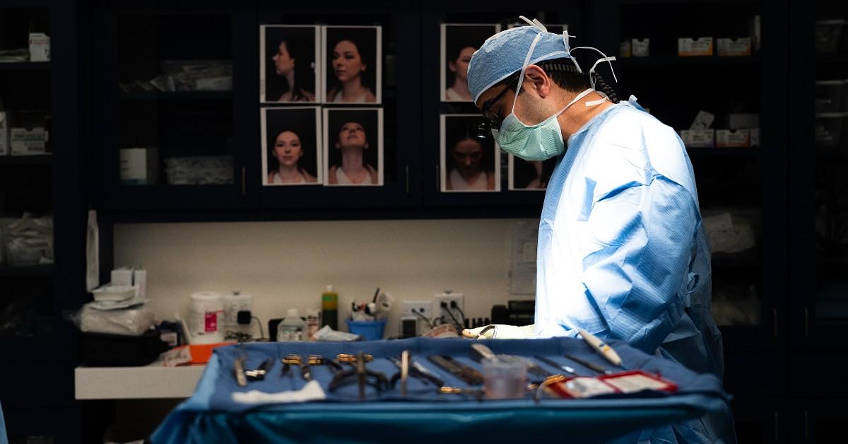 Dr. Saba Motakef Is Redefining Post-Surgery Confidence With Contouring