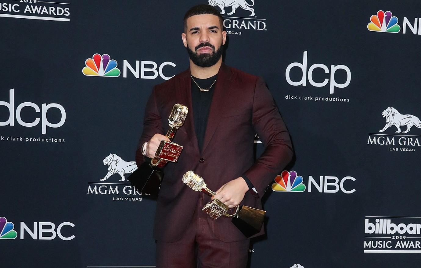 Sheryl Crow Calls Out Drake For Using Tupac's AI-Generated Voice