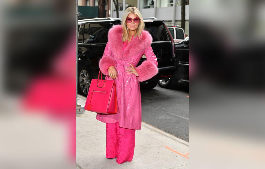Jessica Simpson Channels Elle Woods For ‘Open Book’ Launch Day
