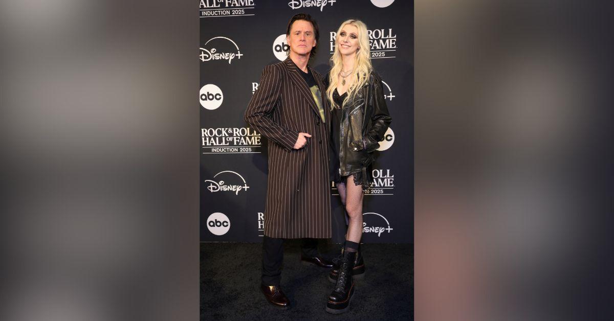 Jim Carrey Looks Unrecognizable At Rock & Roll Hall of Fame Ceremony