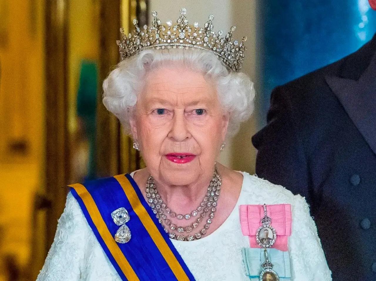 Queen Elizabeth 'Loved When Things Went Wrong,' Former Aide Claims