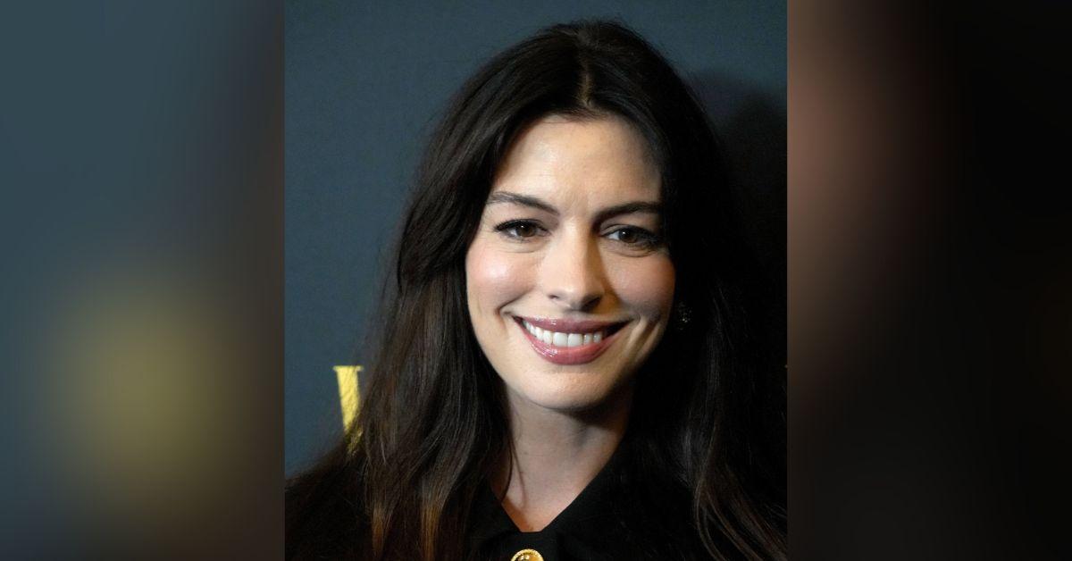 Anne Hathaway 'Stuns' Fans With New Face: Photos