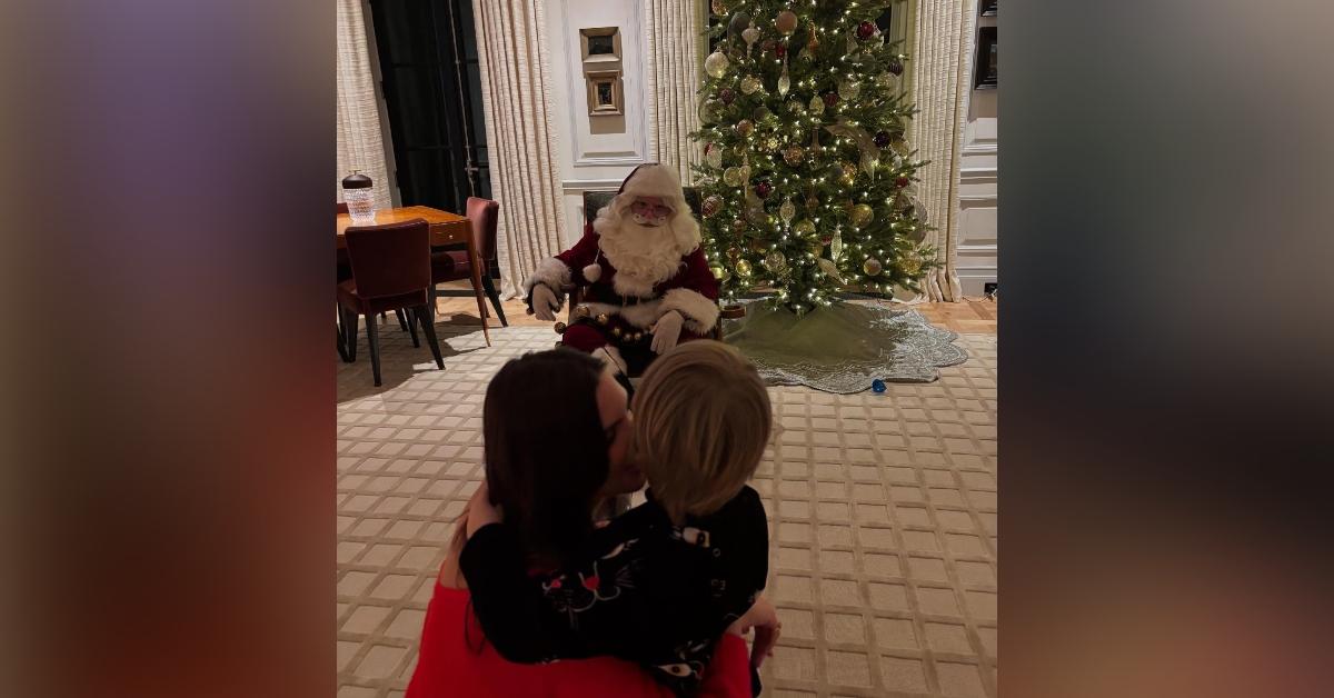 Emily Ratajkowski Wears Tiny Shorts To Decorate Christmas Tree: Photos