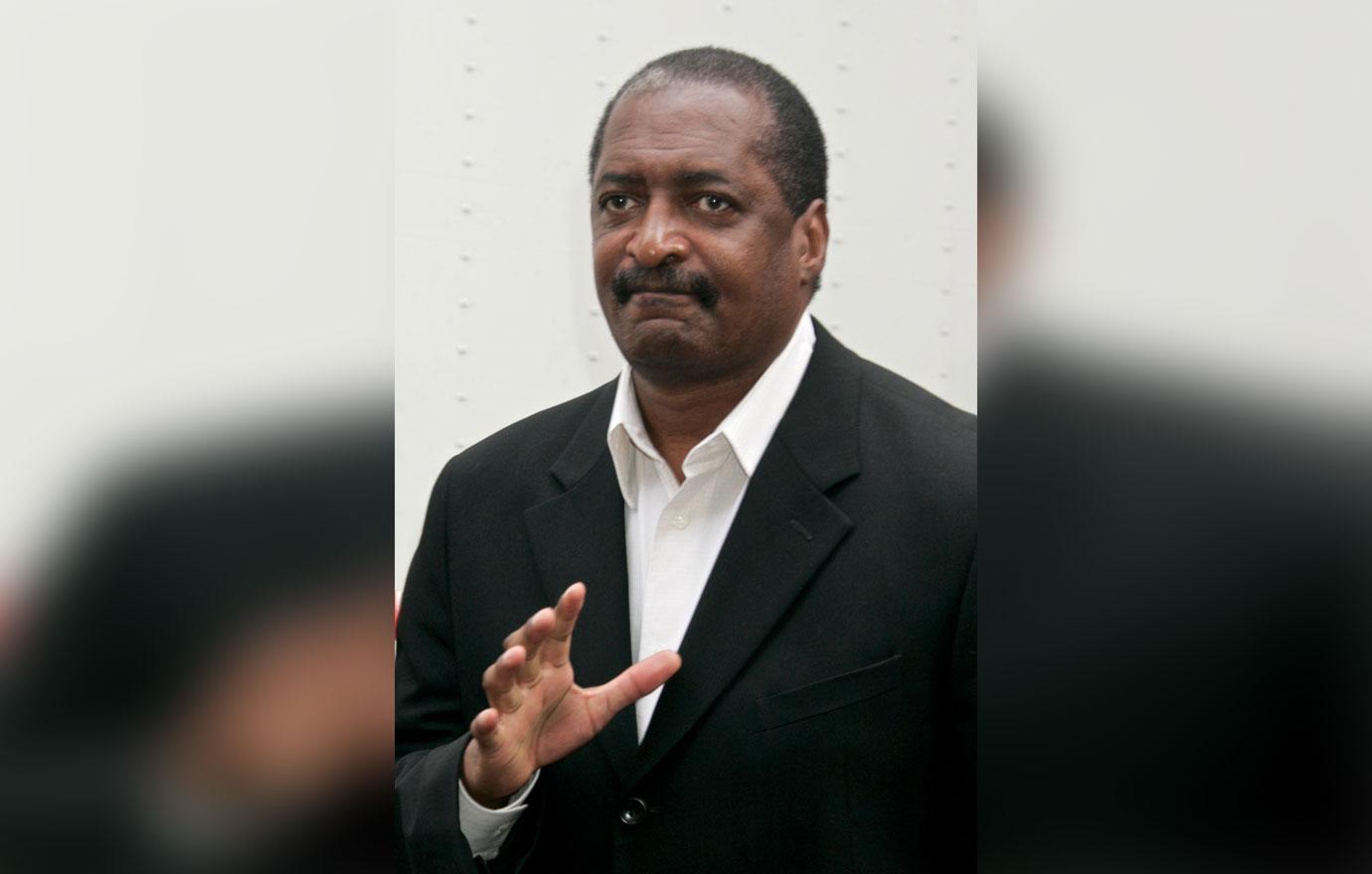 Beyonce's Father Matthew Knowles Has Breast Cancer