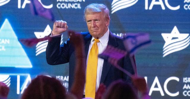 Donald Trump's Cringiest & Most Awkward Rally Moments: Photos