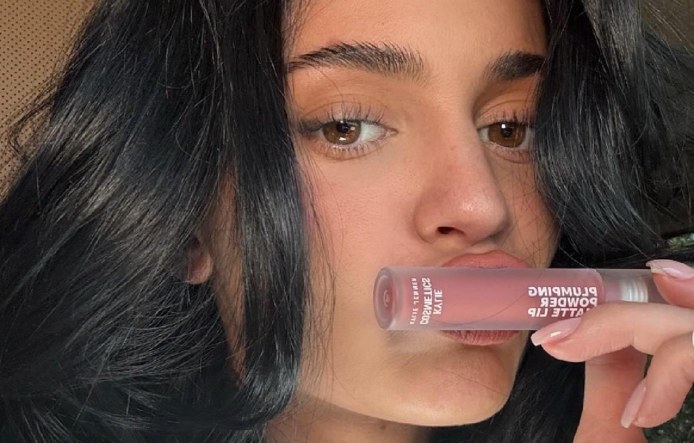 Kylie Jenner Shows Off Lips After 'Scaling Back' On Plastic Surgery