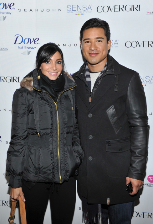 Mario Lopez, Jason Statham, Jennifer Lopez and More Spotted Out and ...