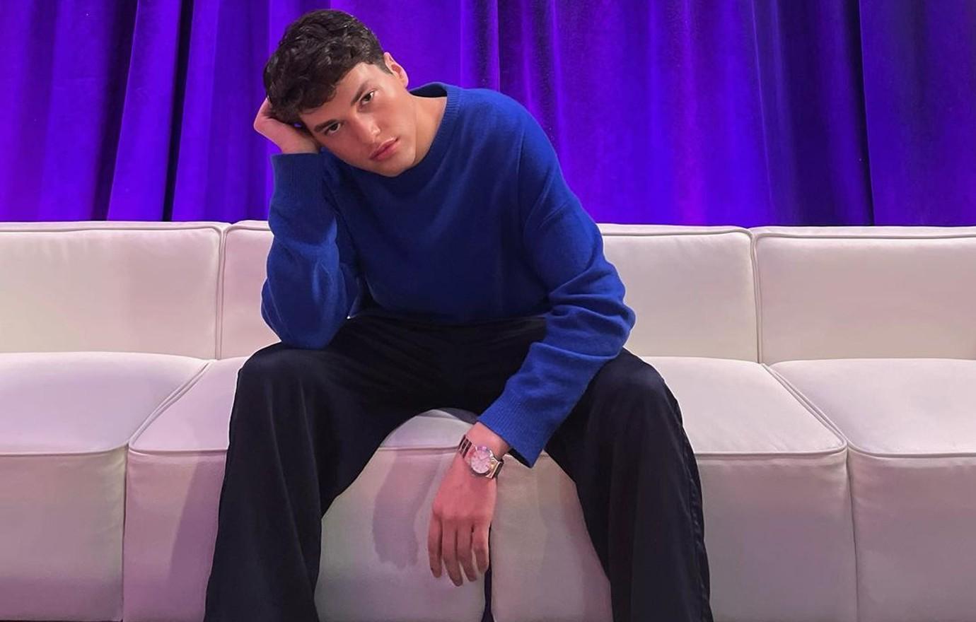 Brooks Marks Dishes On New Talk Show