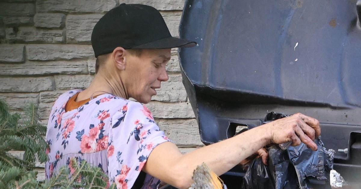 Homeless Loni Willison Seen Digging Through Trash For Tree: Photos