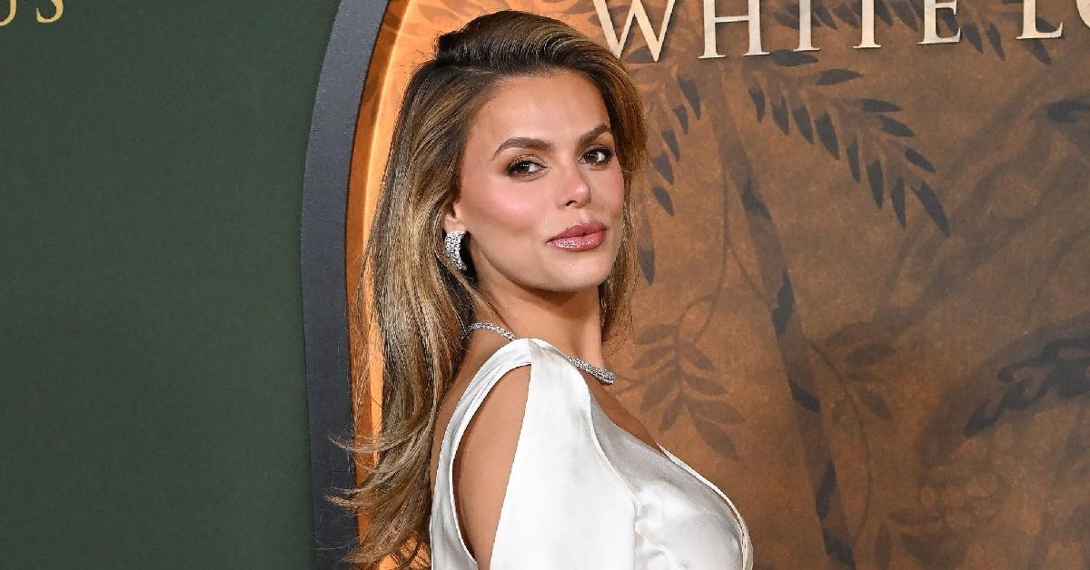 Brooks Nader Goes Topless In Mexico & Shows Off Bikini Body: Photos