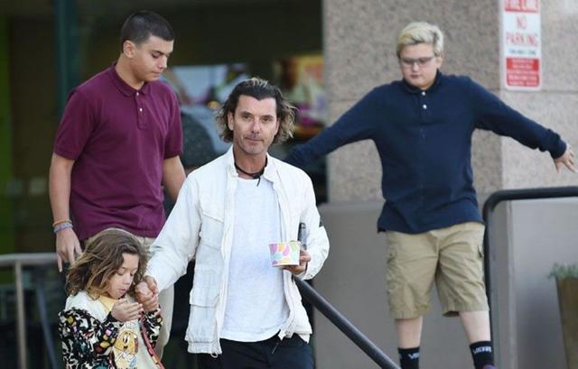 Rocker Gavin Rossdale Shares Sweet Selfie With Son On Instagram