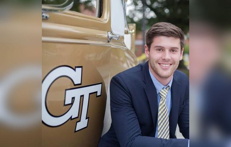 'Bachelorette' Hannah Brown's Suitor Matteo Valles Has Fathered 114 Kids