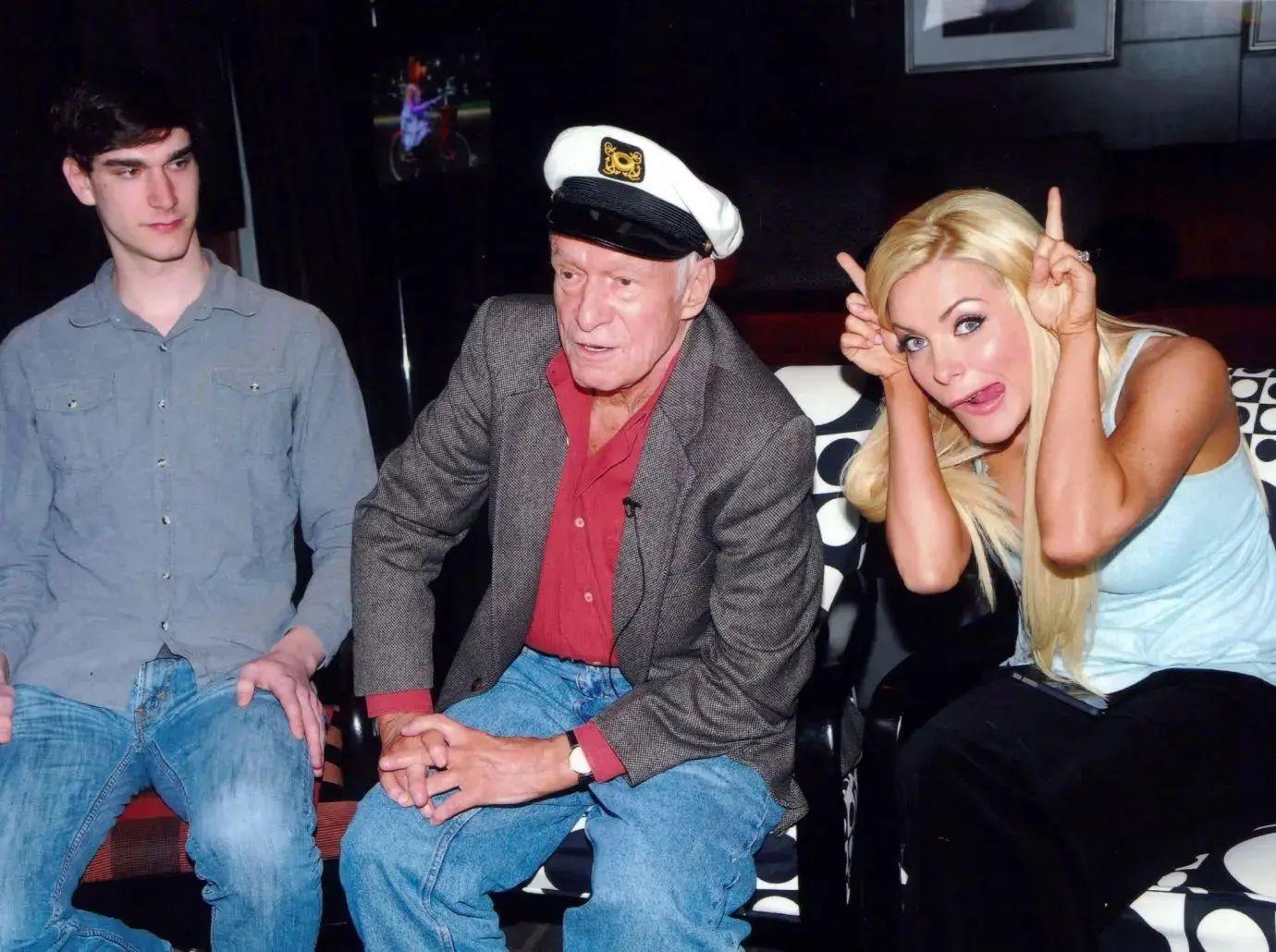 Holly Madison Laughs Off Crystal Hefner's Cease & Desist Letter