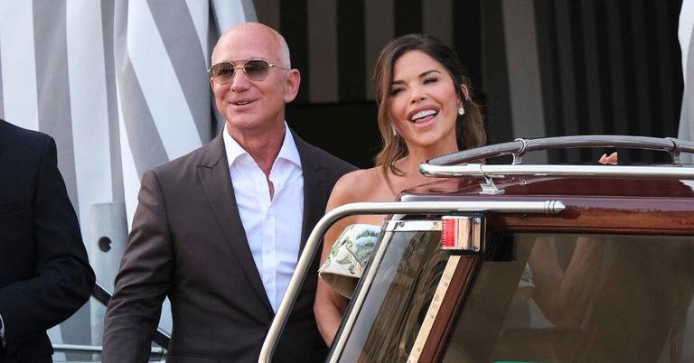 Jeff Bezos & Lauren Sanchez Marry In 'Low-Key' Italian Wedding: Details