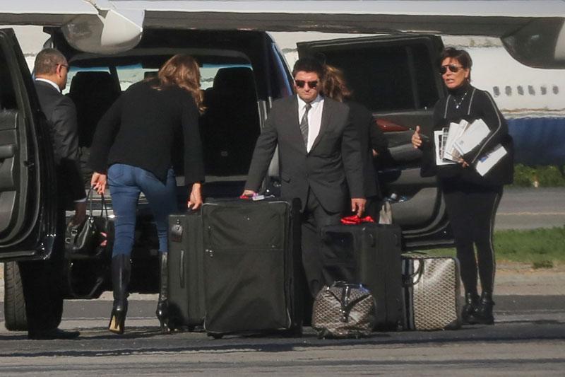 Kris Goes Commando! Jenner Exposes Her Bare Butt In See-Through Leggings!