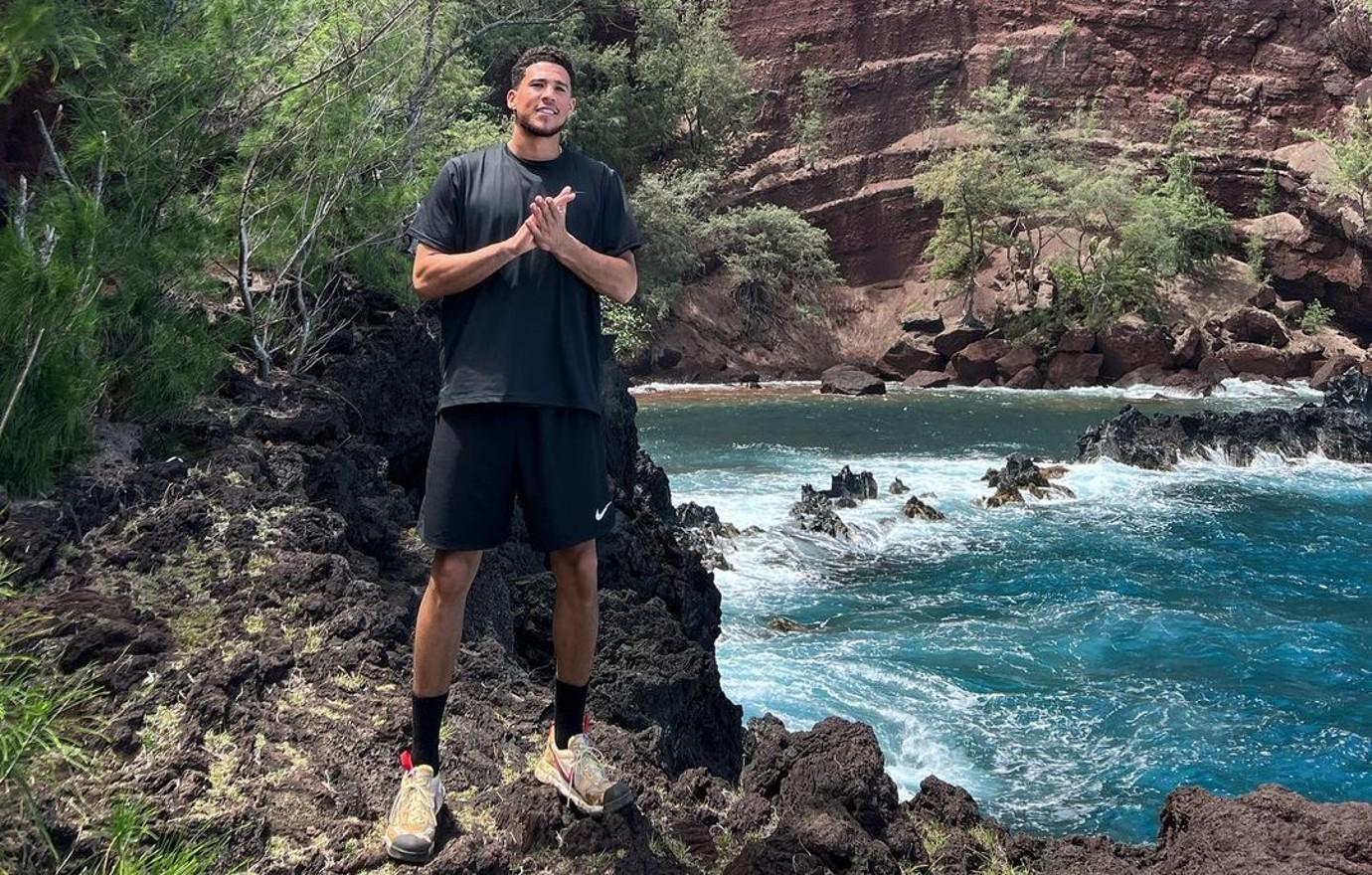 Devin Booker Seemingly Confirms He & Kendall Jenner Went On Vacation