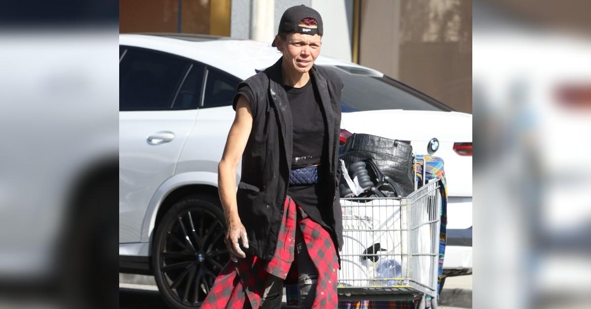 Homeless Loni Willison Sifts Through Trash & Smokes Ahead Of Birthday