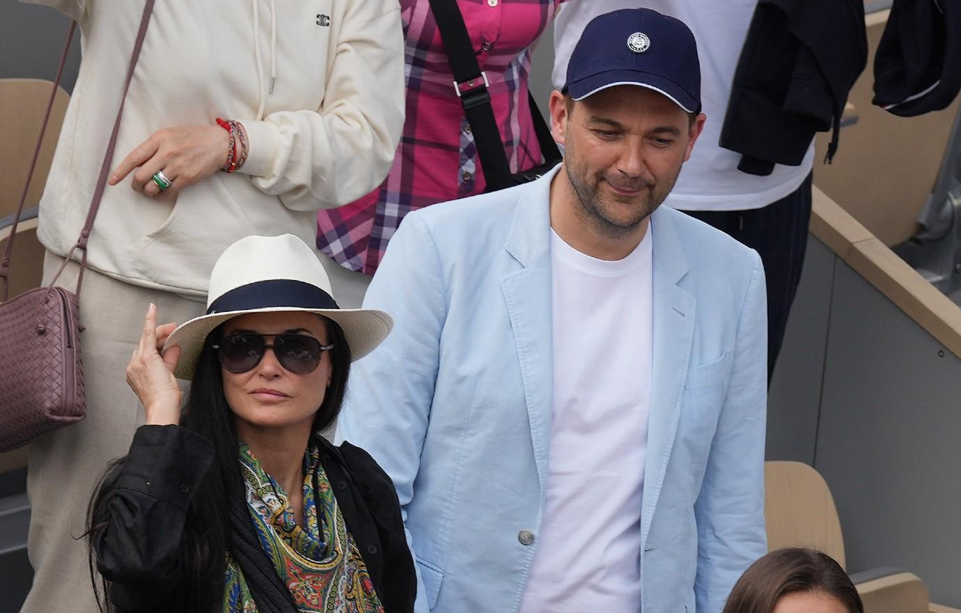 Demi Moore Flaunts PDA With Boyfriend Daniel Humm: Photos