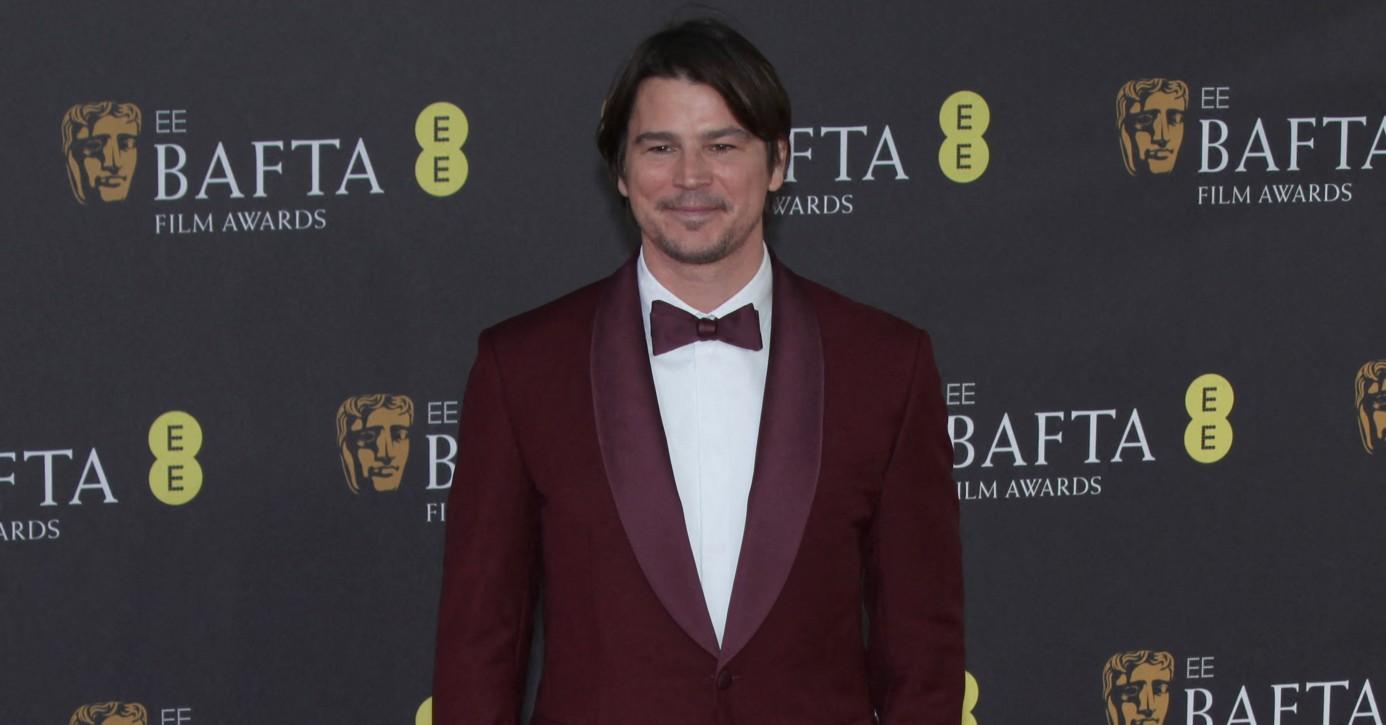 Josh Hartnett Makes Shocking Appearance At The 2024 SAG Awards