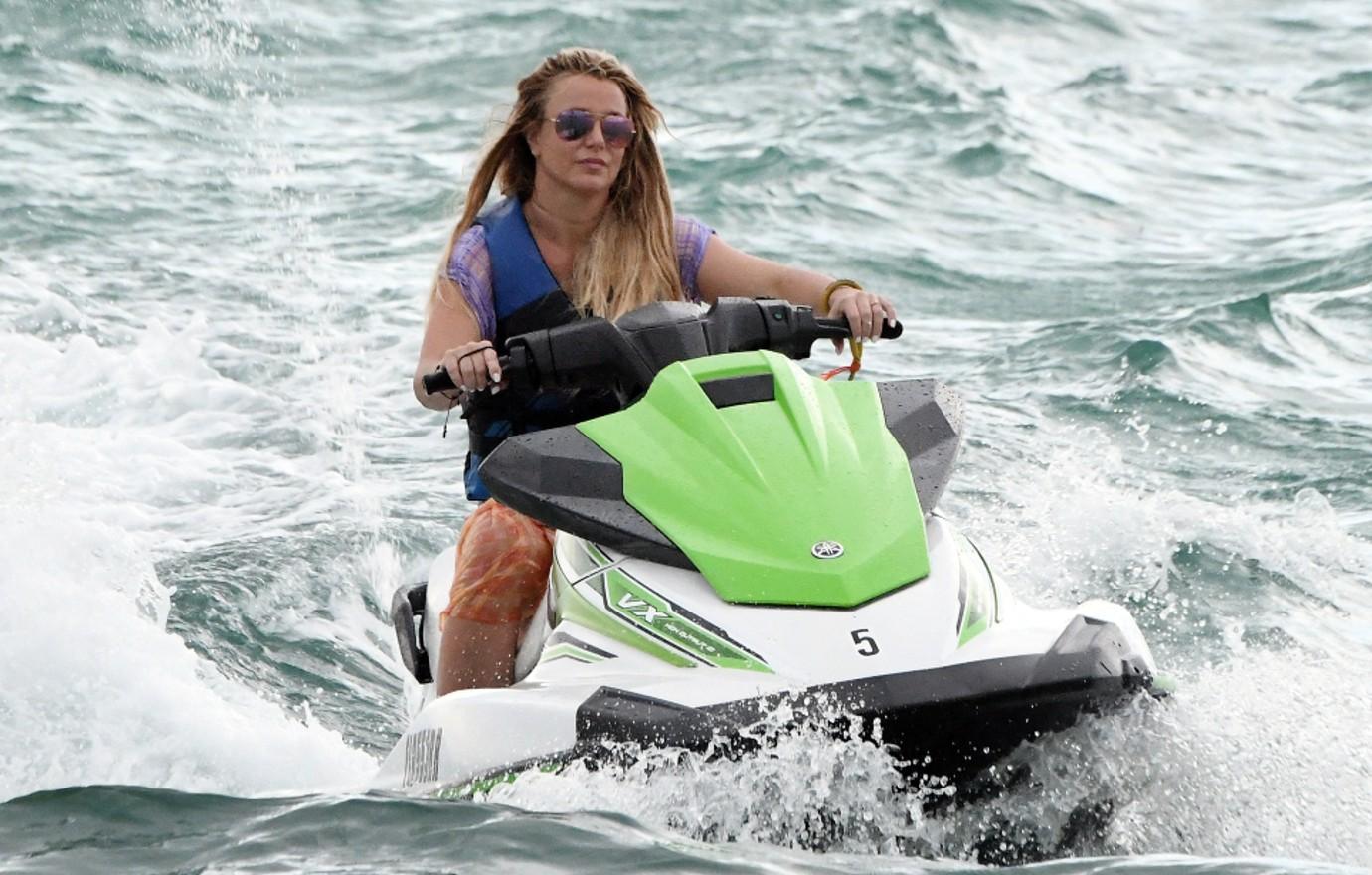 Britney Spears Was 'Grounded' For Taking Off Mask Amid Pandemic