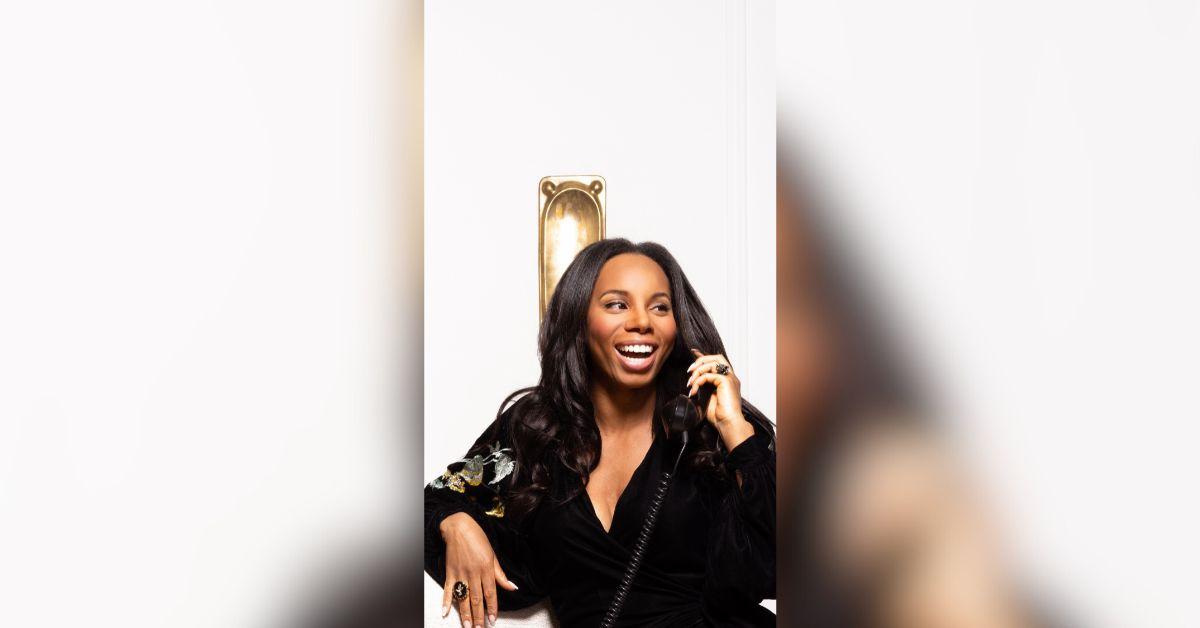 Cindy Conroy Shows How To Make Glamour Wearable