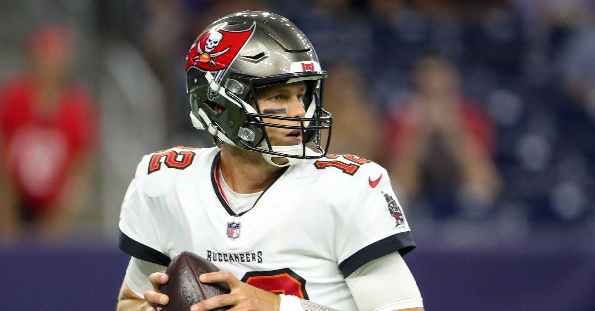 Tom Brady Booed By Crowd At Indy 500: Watch The Awkward Moment