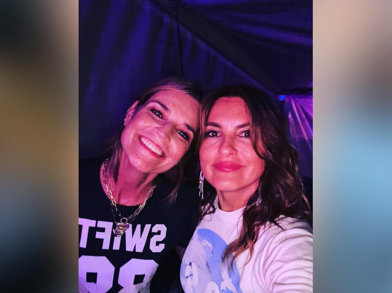 Savannah Guthrie Enjoys Taylor Swift Show With Mariska Hargitay: Photo