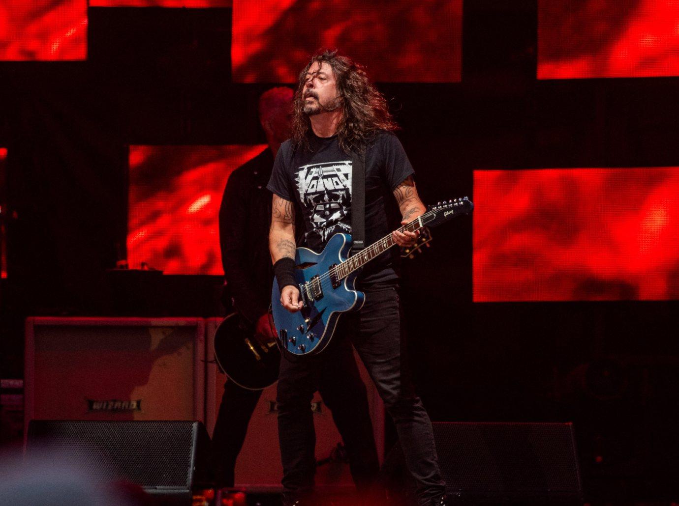 Dave Grohl Baby Mama Drama: Woman's Viral Post & Photos Are Fake